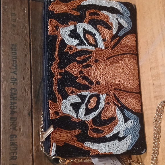 TRS | Bags | New With Tags Tiger Beaded Purse With Gold Chain Go Tigers ...
